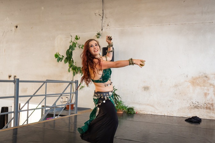 GALERIE :: Karolee Nakhrali Fusion Belly Dancer